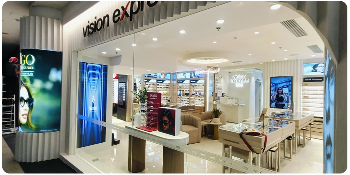 retail + showroom